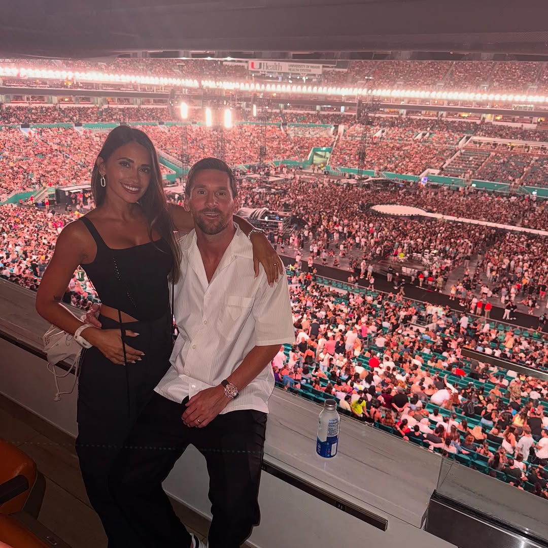 Messi y Anto, protagonistas del show de Coldplay en Miami - Dia